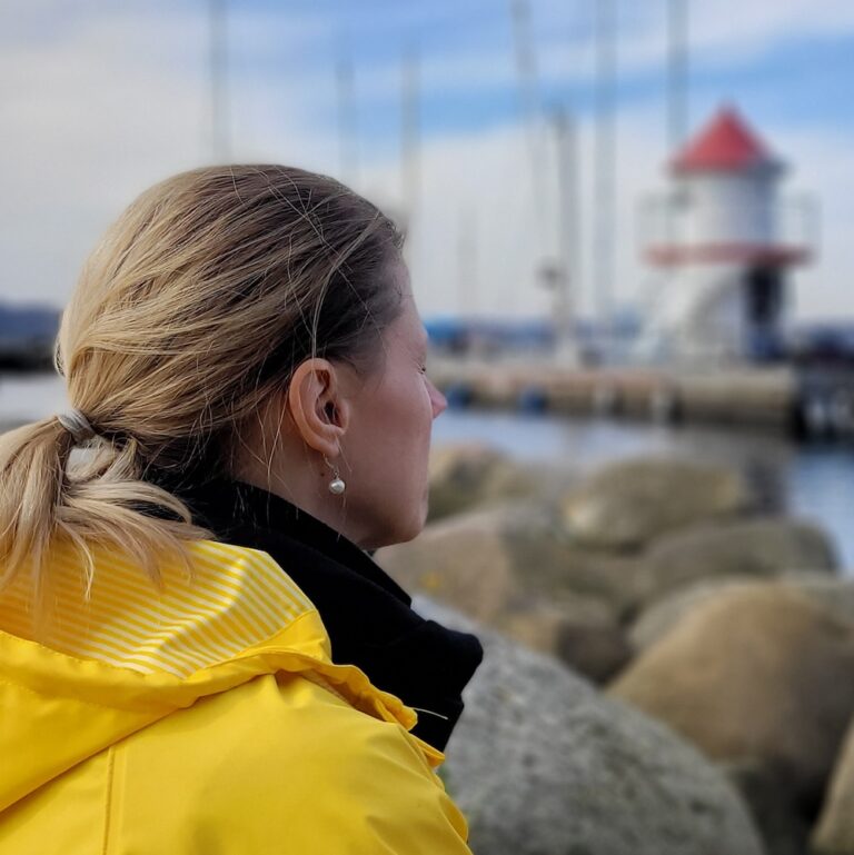 Buchempfehlung: "Mord und Meer - Tatort Laboe", ein Küstenkrimi von Lea ...